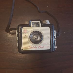 Accents | Vintage Kodak Brownie Holiday Flash Camera | Poshmark